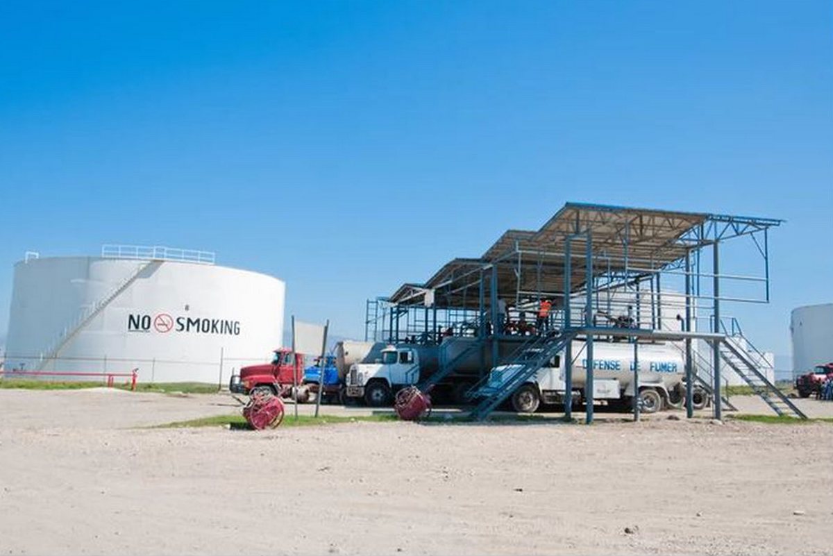 Des hommes armés ont fait irruption dans le terminal de Varreux et ...